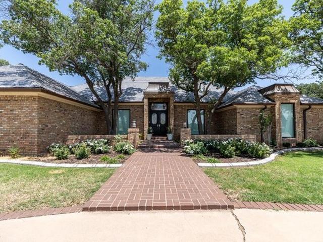1707 Cedar Creek Dr, Snyder, TX 79549