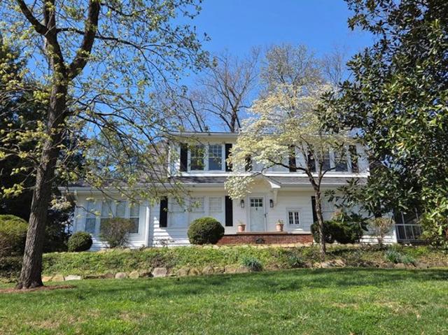 1707 Crestwood Dr, Chattanooga, TN 37405