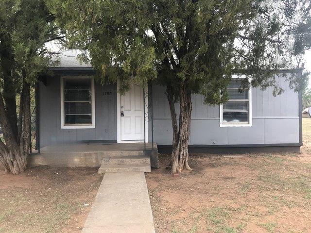 1707 E 27th St, Lubbock, TX 79404