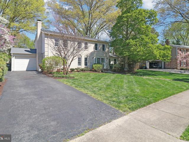 1707 Galloway Dr, Vienna, VA 22182 | MLS #VAFX2302 | Compass