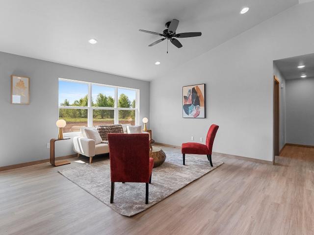 1707 golden gate drive