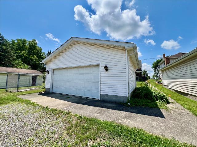 1707 Huron Ave