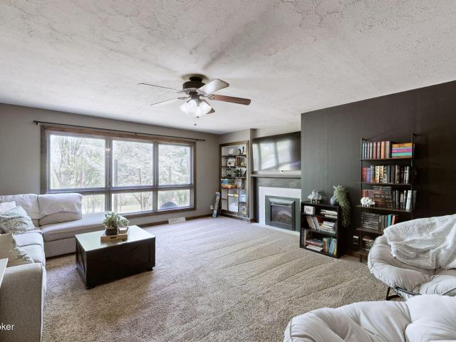 1707 Hilltop Dr
