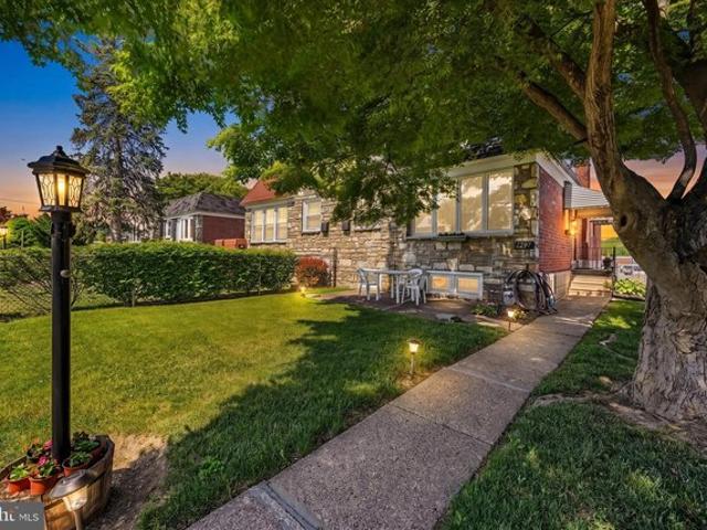 1707 Kendrick Ln, Norristown, PA 19401
