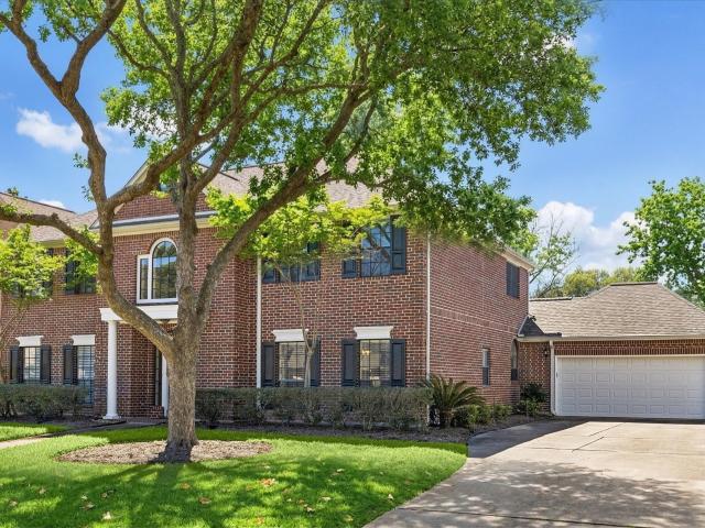 1707 rambling stone drive