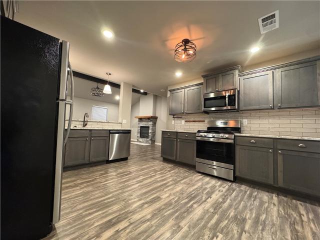 1707 S K Place