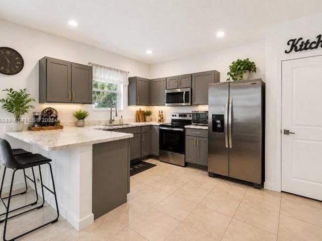 1707 SE 9th Ter, Homestead, FL 33034 | MLS #A12046