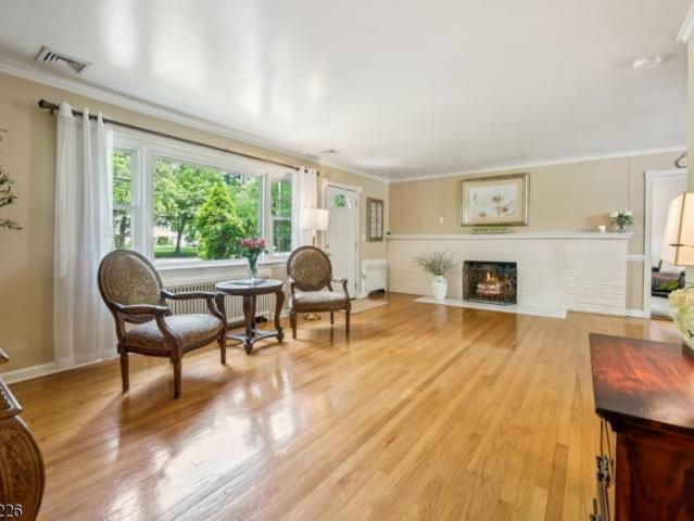 1707 Valley Rd