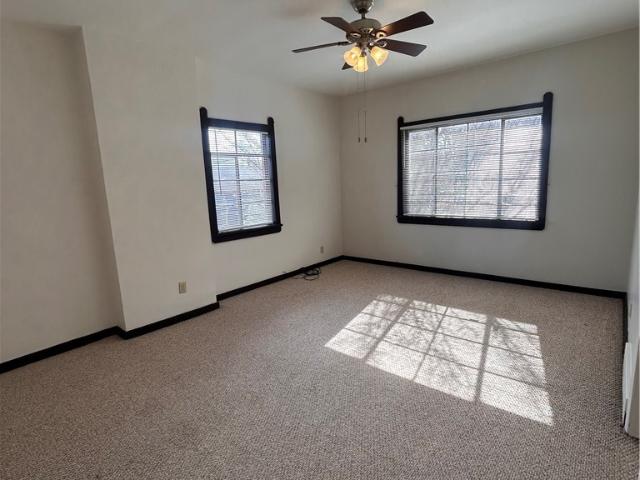 1707 W 31st Place