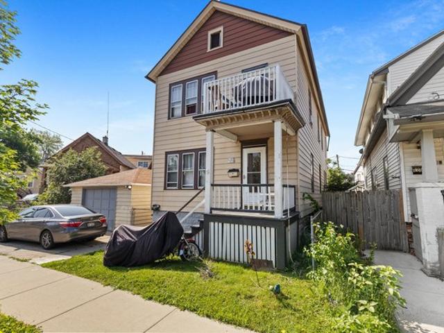 1707 W Burnham St, Milwaukee, WI 53204