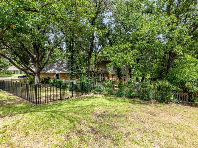 1707 Woodridge Circle