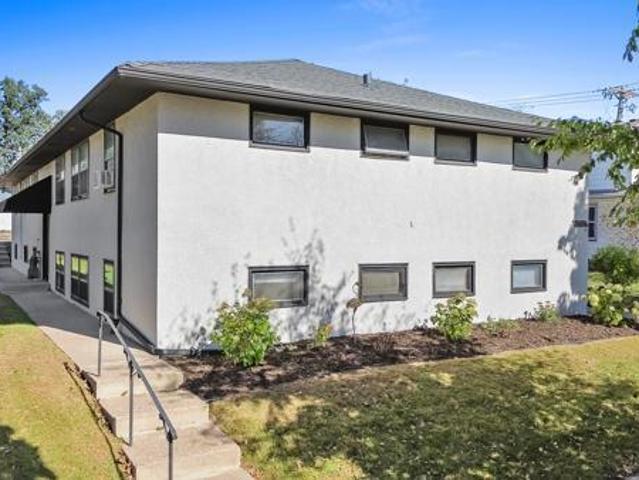 1707 1 Thomas Ave W, St. Paul, MN 55104 | MLS #6801 | Compass