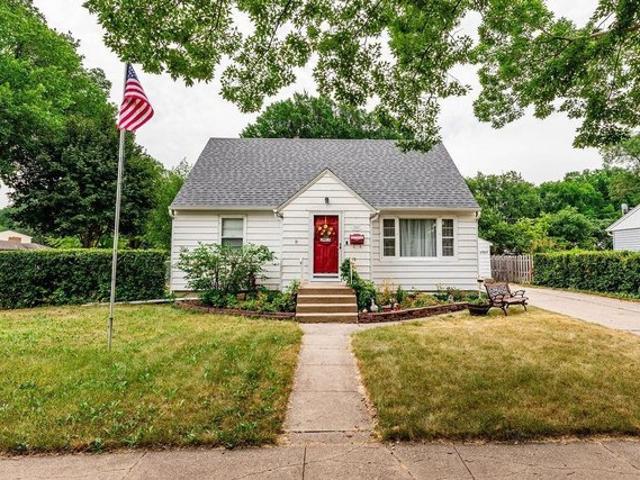 1707 2nd St N, Fargo, ND 58102