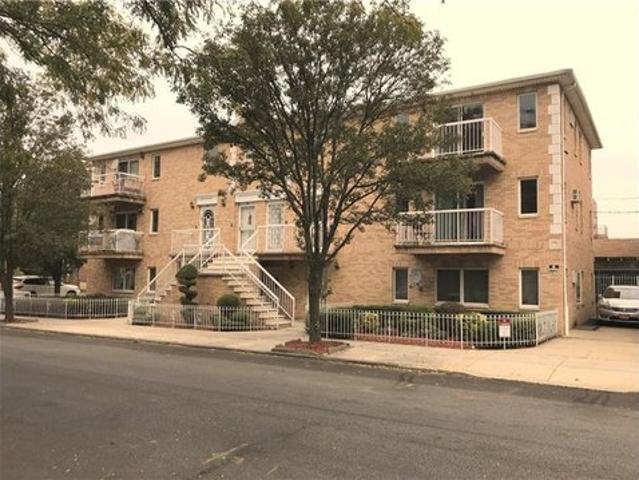 1707 70th St Apt 3B, Brooklyn, NY 11204