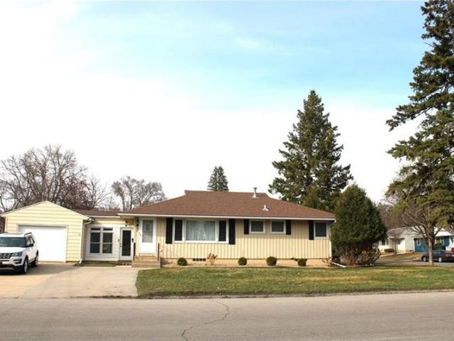 1707 7th St NE, Rochester, MN 55906