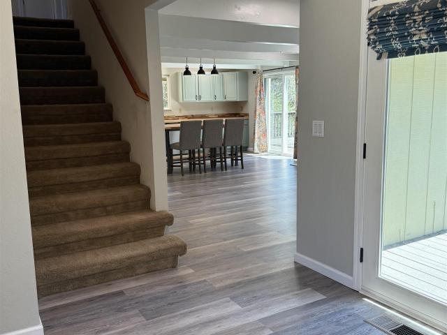 17083 Mountain Side Dr