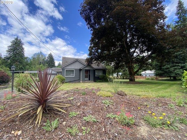 17083 S Holly Ln, Oregon City, OR 97045