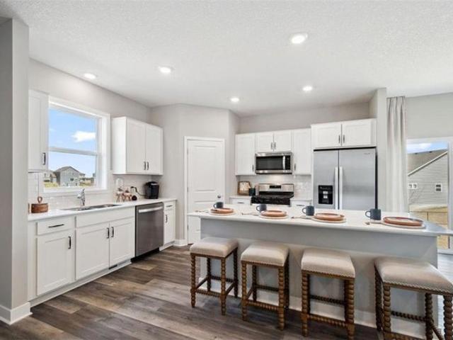 17081 Draper Way, Lakeville, MN 55044