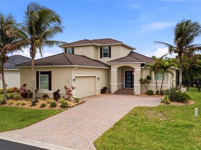 17088 Wrigley Cir, Fort Myers, FL 33908 | MLS #2026015 | Compass