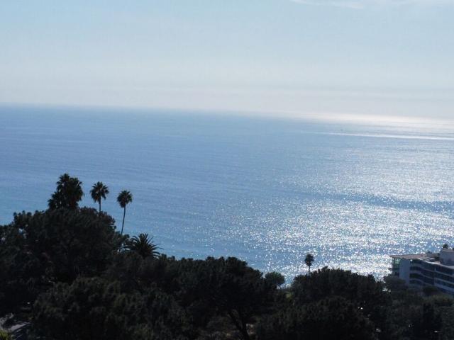 17089 Bollinger Dr, Pacific Palisades, CA 90272 | MLS #26691 | Compass