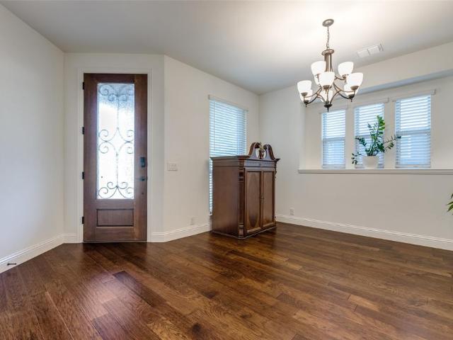 1708 Benny Lane