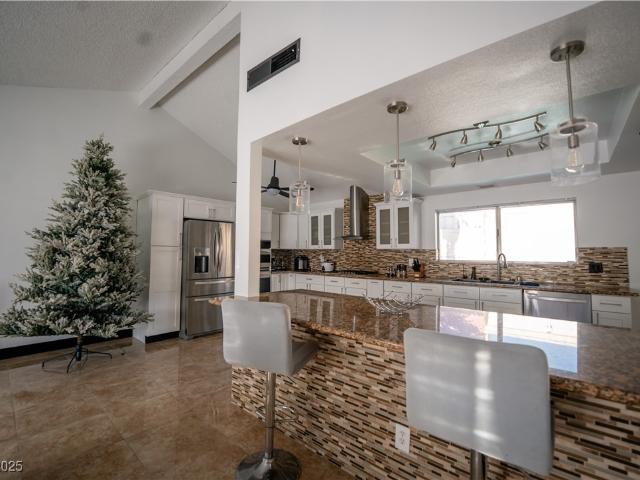 1708 Crest Ave, Las Vegas, NV 89119 | MLS #2741