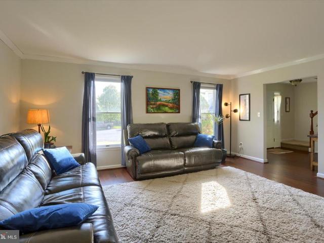 1708 Deer Path Circle