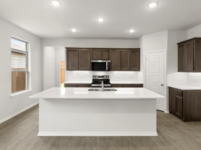1708 Elle Lane