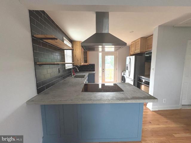 1708 Hall Avenue # 2