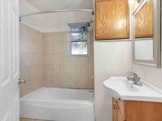 1708 Lennox Court 2 Bedroom Apartment for Rent at 1708 Lennox Ct, Savannah, GA 31401 Midtown