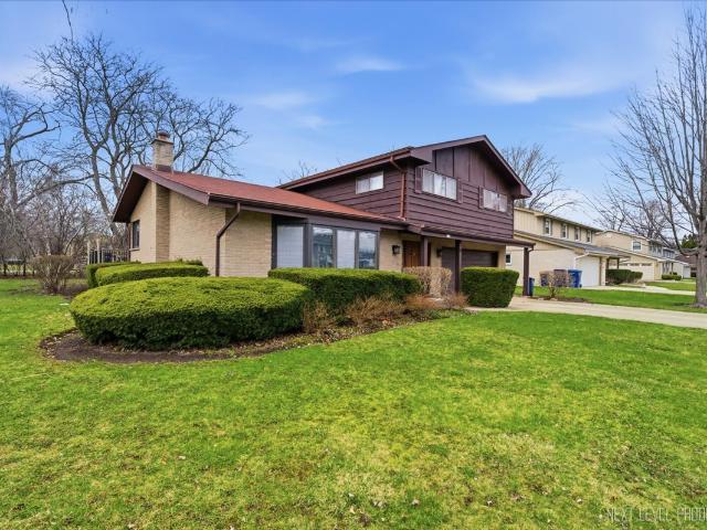 1708 Longvalley Dr, Northbrook, IL 60062 | MLS #12606