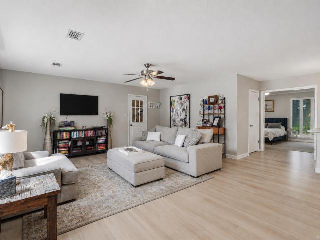 1708 Rich Road