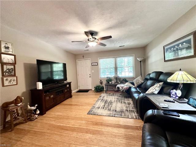 1708 Seaford RD