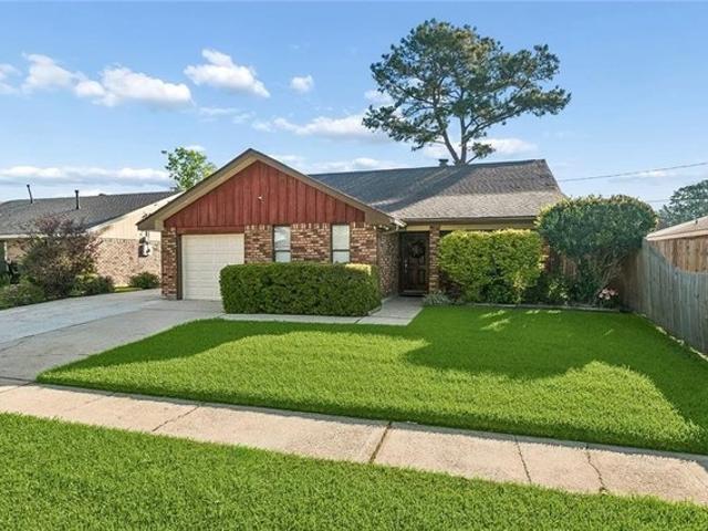 1708 Tiffany Dr, Laplace, LA 70068