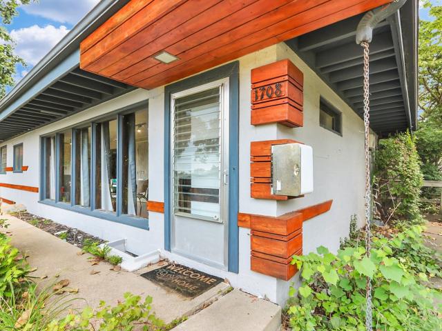 1708 W Green Street