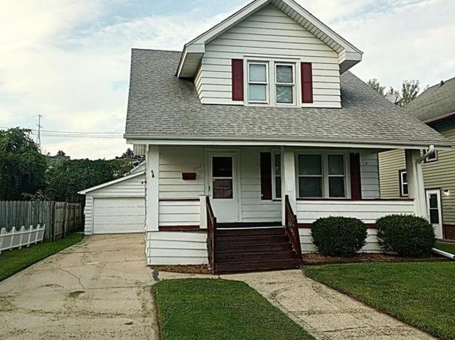1708 73rd St, Kenosha, WI 53143