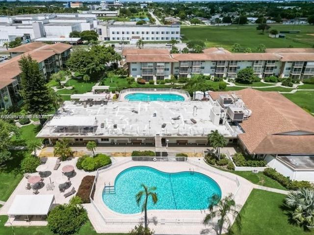 17090 NE 14th Ave Apt 312, North Miami Beach, FL 33162
