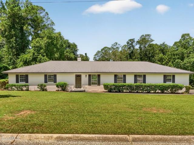 1709 Marshall Dr, Waycross, GA 31501