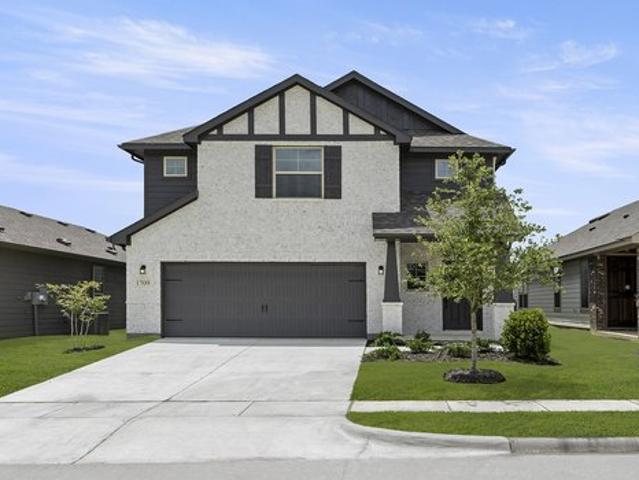 1709 Meadow Crest Dr, Aubrey, TX 76227