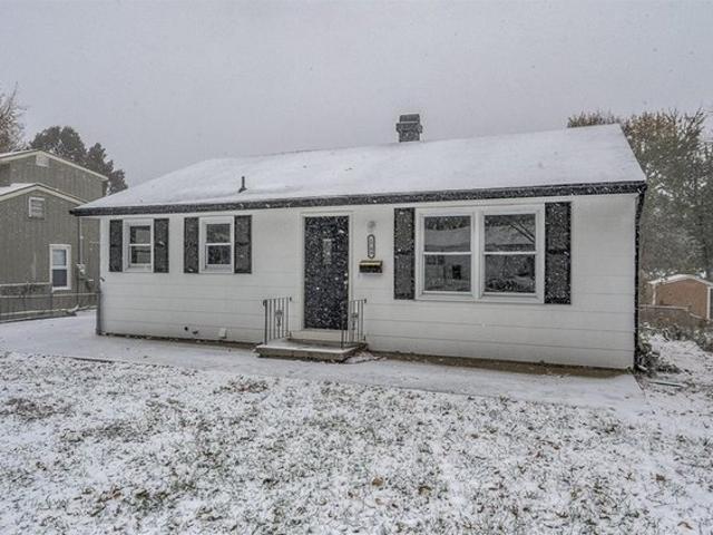 1709 N Dodgion Ave, Independence, MO 64050