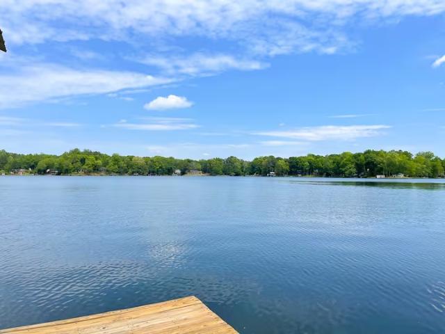 1709 Broadway Lake Road