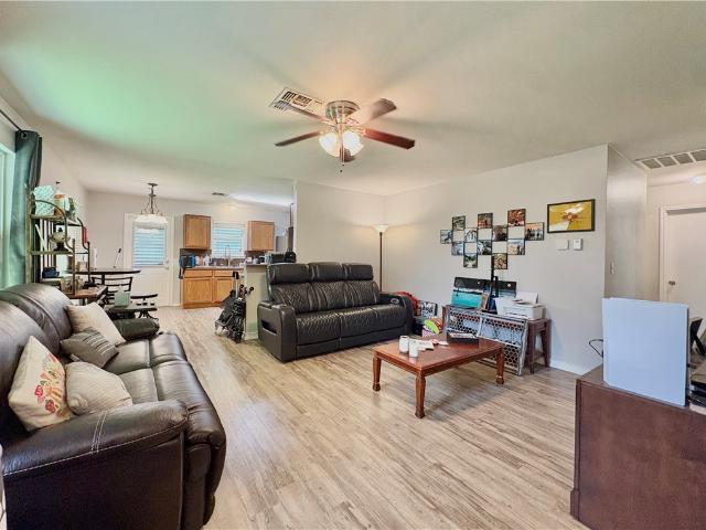 1709 Chisolm Trail