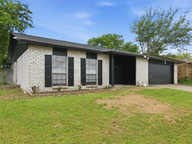 1709 Country Manor Rd, Fort Worth, TX 76134 | MLS #21238 | Compass