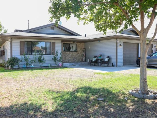 1709 E Burton Ave, Tulare, CA 93274