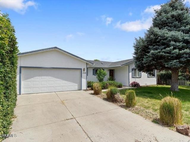 1709 Fremont Dr, Yakima, WA 98908