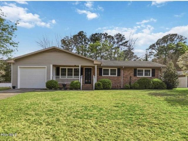 1709 Hillcrest Dr W, Wilson, NC 27893