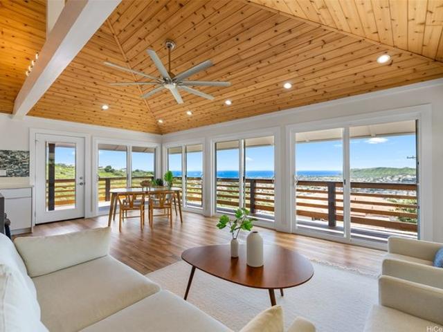 1709 Iwi Way, Honolulu, HI 96816