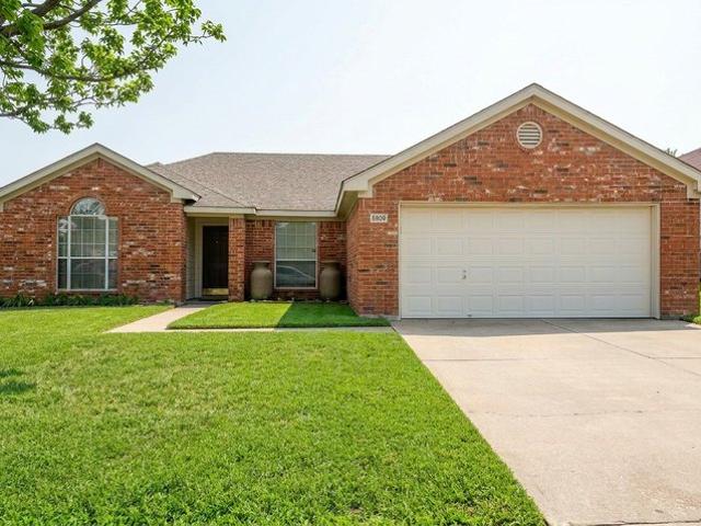 1709 Ryanfeld Dr, Mansfield, TX 76063