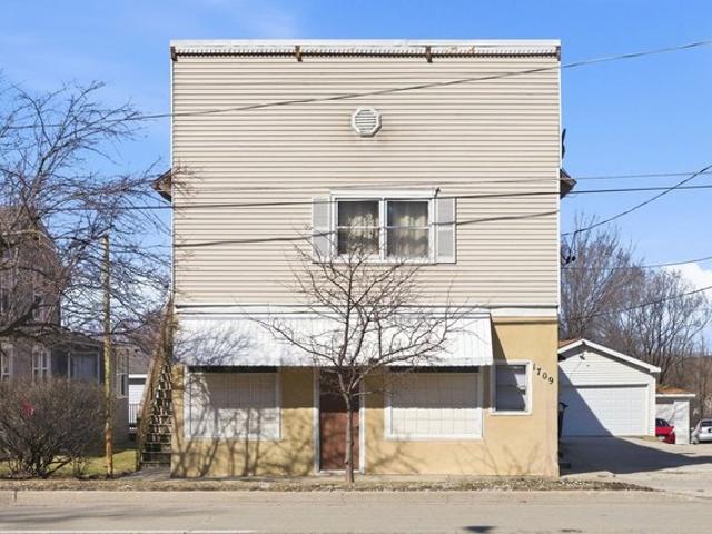 1709 S State St, Lockport, IL 60441