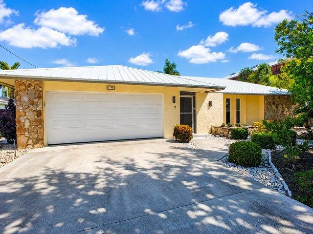 1709 SE 44th St, Cape Coral, FL 33904